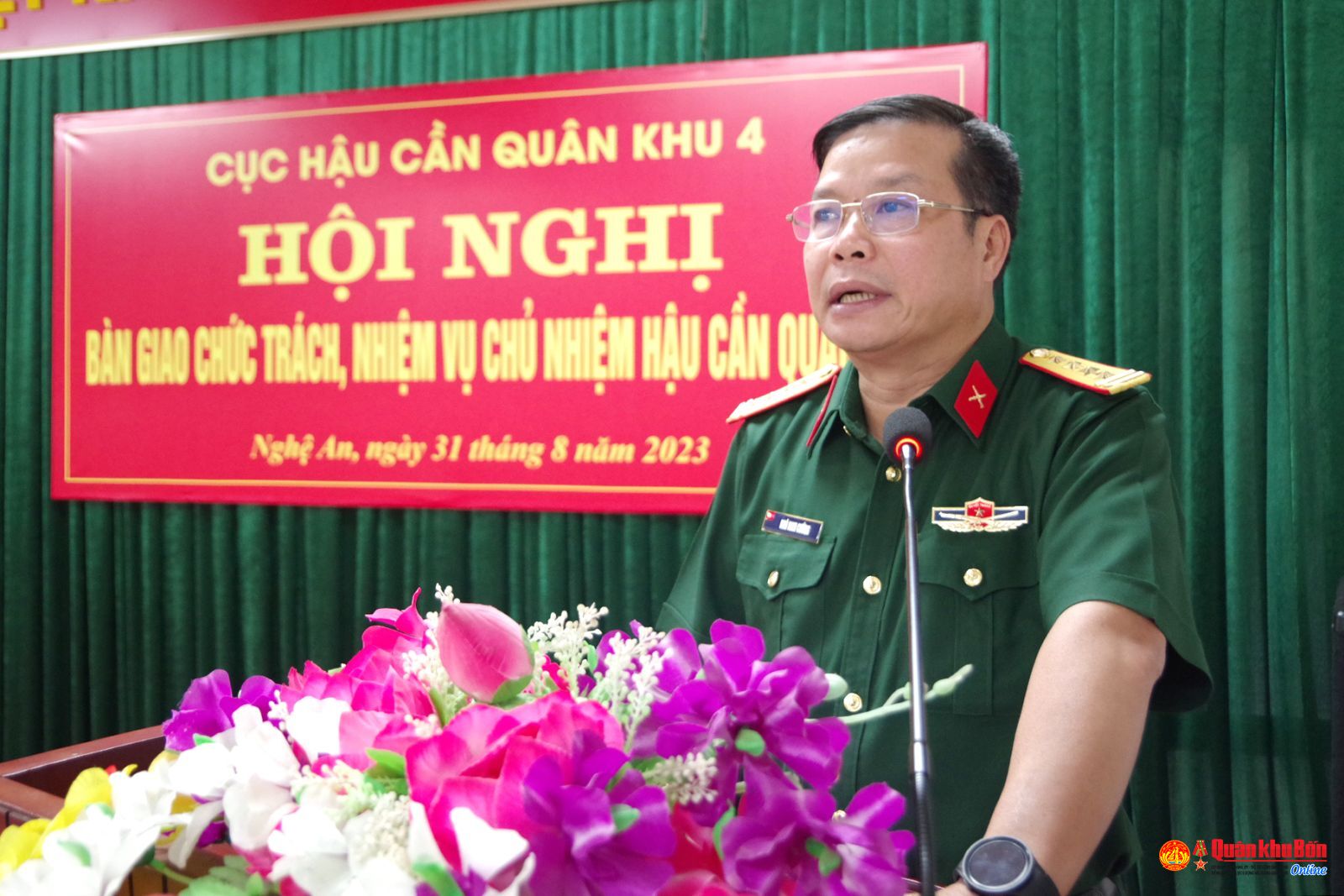 Bàn giao chức trách, nhiệm vụ Chủ nhiệm Hậu cần Quân khu 4